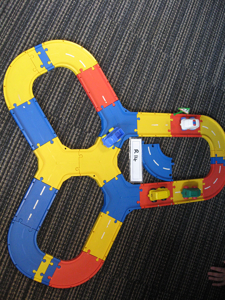 Kuffie Land Roadway Starter Set