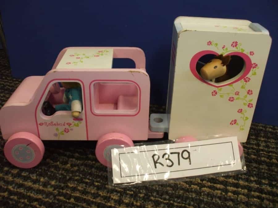 Rosebud 4x4 Vehicle and Horsebox